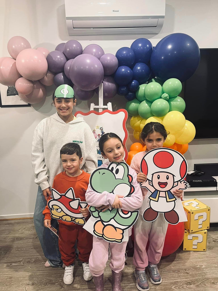 Super Mario Brothers Theme Package- Including Balloon Garland ...